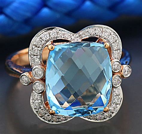 Bague en diamant avec topaze bleue total de ct or jaune aucun prix de réserve