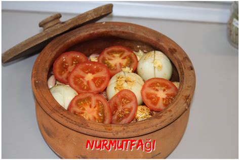 Güveçte tavuk kebabı tarifi Fırında tavuklu Güveç baget incik Kebabı