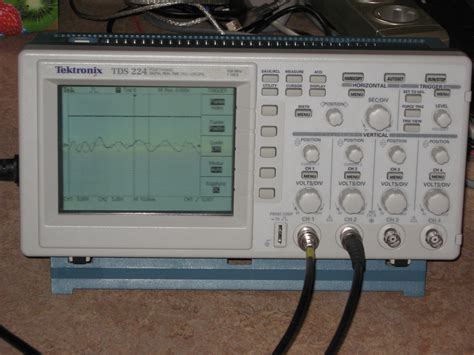 V Tektronix TDS 224 Mikrocontroller Net