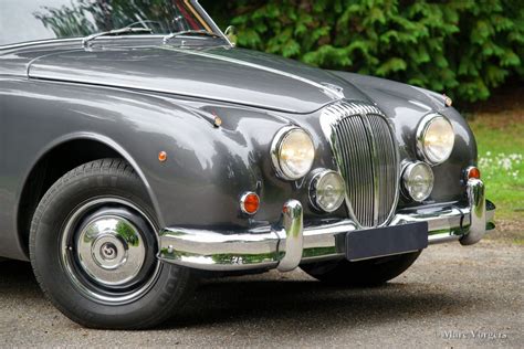 Jaguar Daimler 2 5 Litre V8 1964 Welcome To Classicargarage