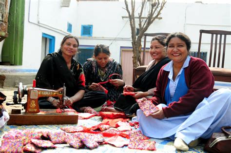Donate To Help 300 Women Achieve Economic Independence Globalgiving