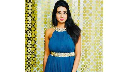 Sandalwood Drugs Case Ccb Raids Sanjjanaa Galranis House The Week