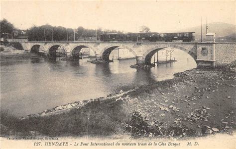 Hendaye Le Pont International Du Nouveau Tram De La Cote Basque à