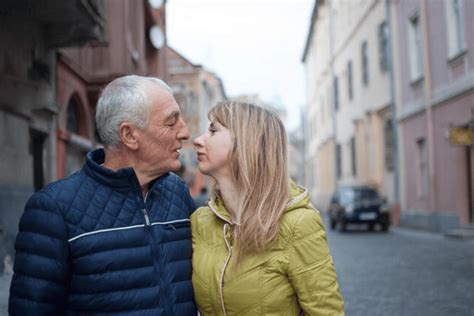 What Is A Normal Age Gap In A Relationship Baltimore Therapy Center