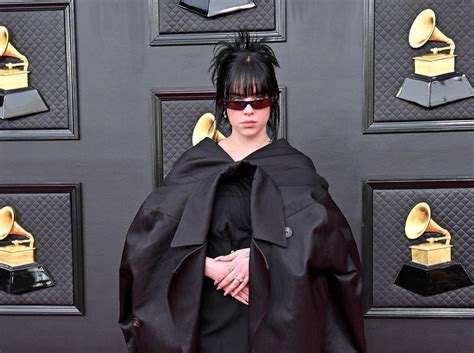 Billie Eilish Admits She Sometimes Feels Like Everyone Hates Me