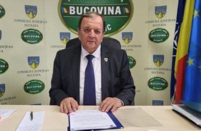 Gheorghe Flutur 17 000 de elevi din 38 de școli sucevene vor beneficia