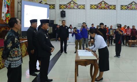 Horee Ratusan PPPK Murung Raya Terima SK Pengangkatan 1tulah News