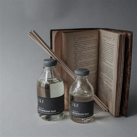 舊硬皮書 無火香薰 100ml And 200ml Slash And Parallel｜香氛精油擴香人氣榜 Pinkoi
