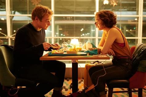 Nova Comédia Romântica é O Filme Mais Assistido Da Netflix Veja O