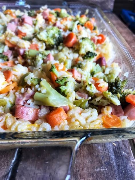 Cheesy Ham And Broccoli Rice Casserole The Skinnyish Dish