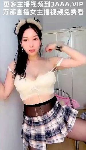 Watch 新人！巨乳御姐~奶子超大~【小白兔】口交~乳交~白浆直流，这奶子真是够大，看的口水直流直播 中国 国产 直播 Porn