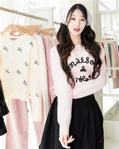 Pin By ₊˚ෆ𝒄𝒉𝒂𝒆𝒓𝒊𝒏۶ৎ˚ On Wonyoung 🐰🍒 Debut December 2024 Kpop