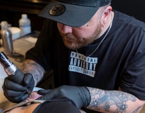⚜️ Dé Tattoo Shop In Gent En Eeklo Bonnie And Clyde Tattoo And Piercing