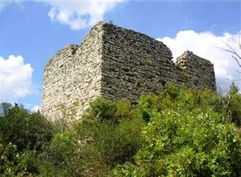 Крепостта Лютица България Lyutitca Fortress Bulgaria 🇧🇬