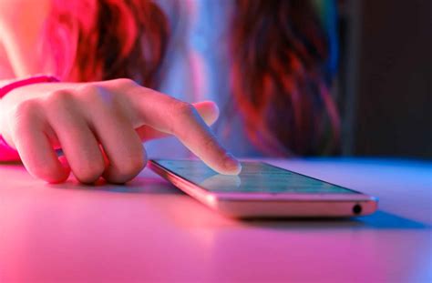 How Does Social Media Affect Teen Mental Health Los Angeles Mental