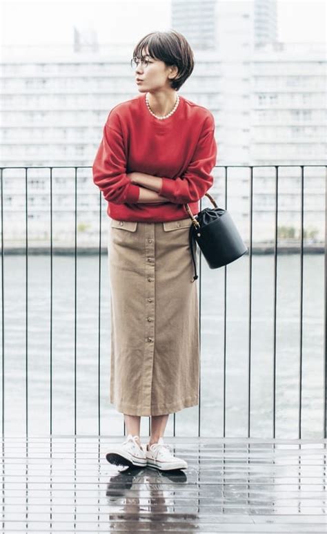 ショートヘアの最旬コーデ 選不器用さんにおすすめのオシャレ小物を厳選 CLASSY クラッシィ