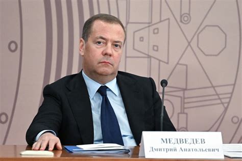 Russia Must Inflict Maximum Defeat On Ukraine Medvedev Says Reuters