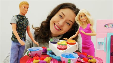 Игры в куклы для девочек Романтический ужин для Барби Youtube