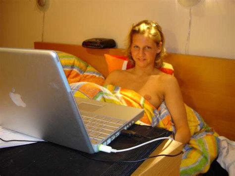 Naked Girls At The Computer Watching Porn And Chatting