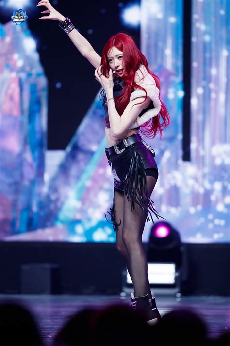240125 Itzy Yuna Mr Vampire At M Countdown Kpopping
