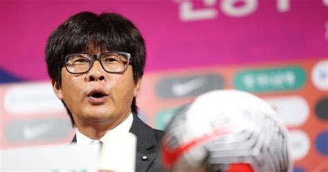 숙명의 한일전 여자 축구대표팀 신상우 신임 감독 체제 가능성 시험대 오른다