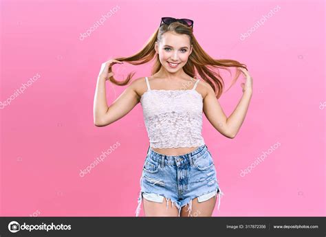 Amazing Young Blonde Cam Telegraph