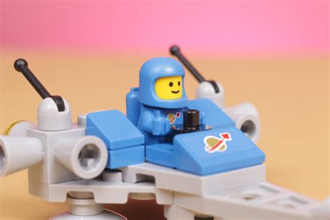 Lego 40712 Micro Rocket Launchpad T With Purchase Review