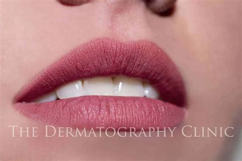 Corrective Makeup For Uneven Lips Saubhaya Makeup