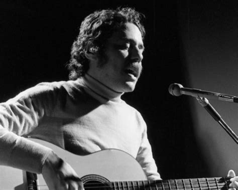 Rádio e TV Cultura celebram os anos de Chico Buarque