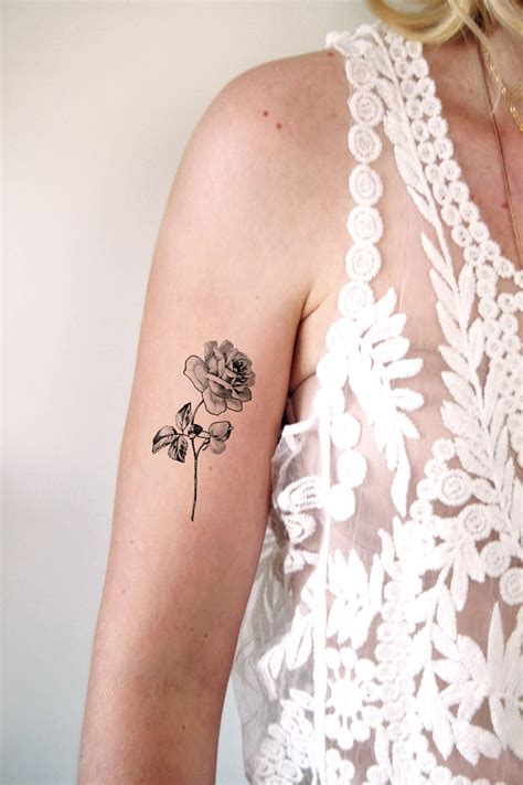 Black And White Rose Shoulder Tattoos For Women