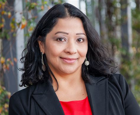 Ut System Recognizes Utsas Rebecca Anderson For Excellence In