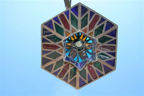 картинки воздух окно стакан Небеса Синий лампа Материал Витражное стекло