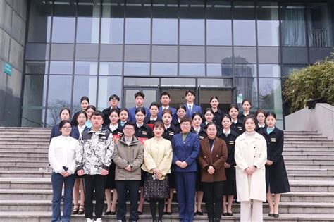 我院团总支与萧山区市民中心志愿服务总队开展交流活动 浙江旅游职业学院艺术学院