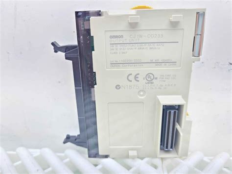 Omron CJ1W OD233 Output Unit 24VDC Used Motion Constrained Surplus