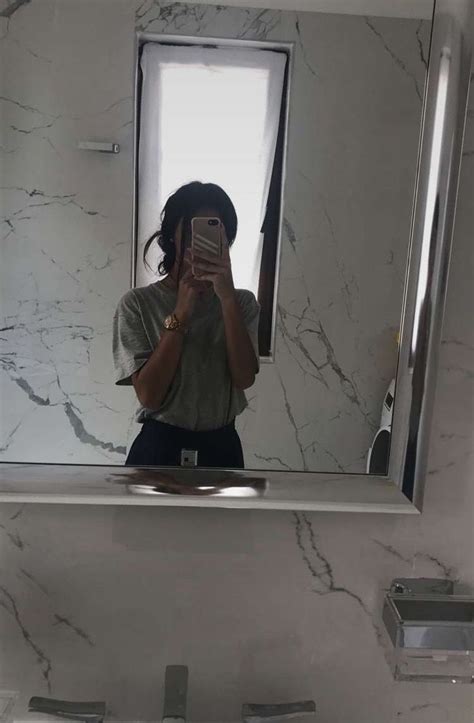 Poses Mirror Selfie Poses Mirror Selfie Mirror Selfie Poses Mirror