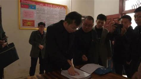 彭开先深入万埠镇、鼎湖镇抓基层党建、督查脱贫攻坚现场办公澎湃号·政务澎湃新闻 The Paper