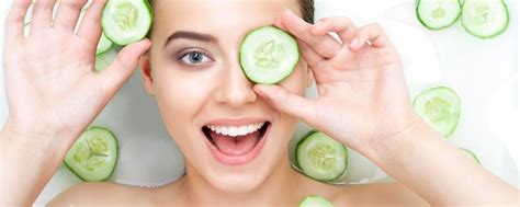 5 Manfaat Masker Timun Untuk Kecantikan Kulit Wajah