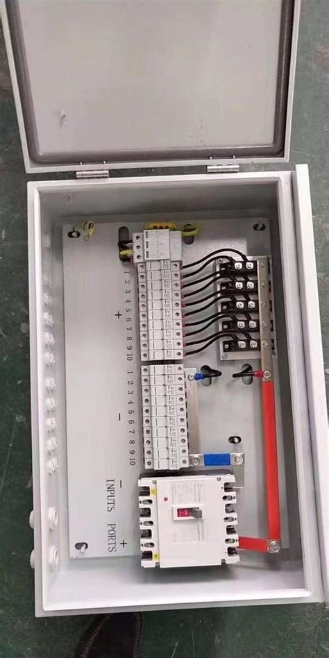 China Pv Smart Solar Junction Box Input Lighting Surge Protection Monitor Solar Combiner Box