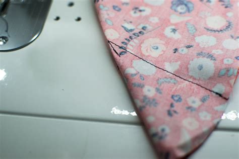 How To Sew A Dart 2 Foolproof Tricks