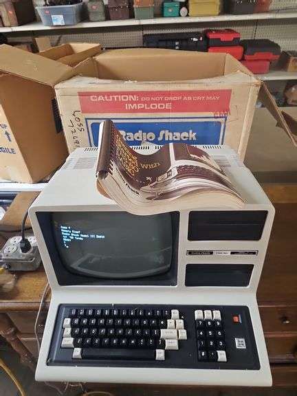 Retro Radio Shack Tsr80 Computer Lights Up With Orginal Box And Manual Isabell Auction