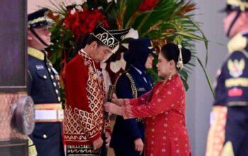Makna Baju Adat Banjar Yang Dikenakan Presiden Jokowi Pada Upacara