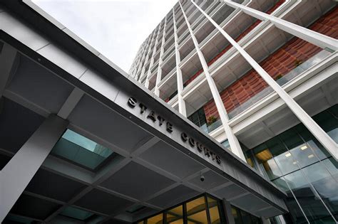 Former Dbs Wealth Planning Manager Jailed 12 Weeks For Selling Personal