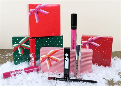 The Best Holiday Makeup T Sets Of 2020 Elle Canada Magazine