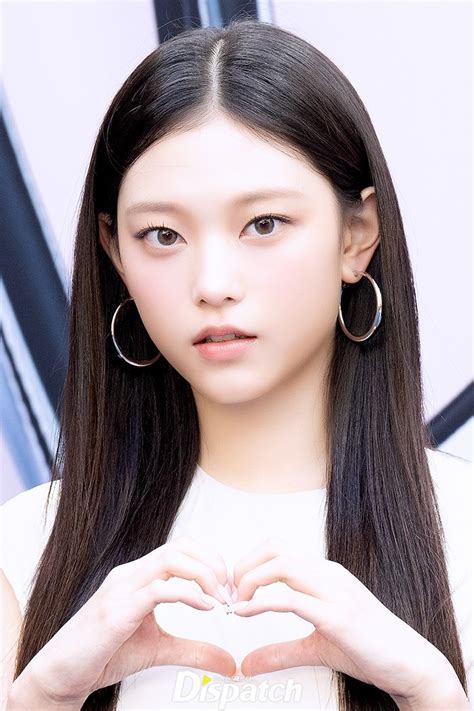 [현장포토] 예뻐서 클로즈업 해린 비주얼 천재 디스패치 뉴스는 팩트다