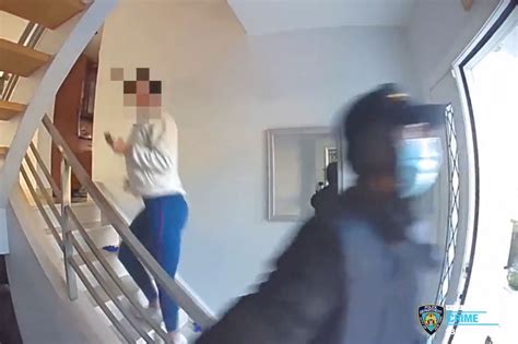 Video Shows Robbers Impersonating Cops Bust Into Nyc Home