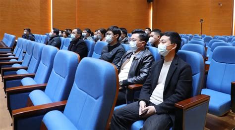 庭审观摩零距离 以案释法强警示澎湃号·政务澎湃新闻 The Paper