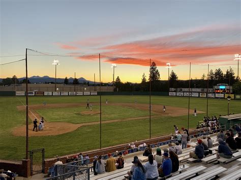 Bend Elks — Mapping The Path