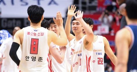 맞대결 제압하고 7연승 Sk 선두 굳히나