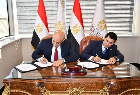 وزيرا الشباب والتعليم يوقعان بروتوكول تعاون بين الوزارتين