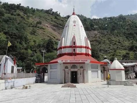 J K Police Reviews Security Arrangements For Budha Amarnath Yatra